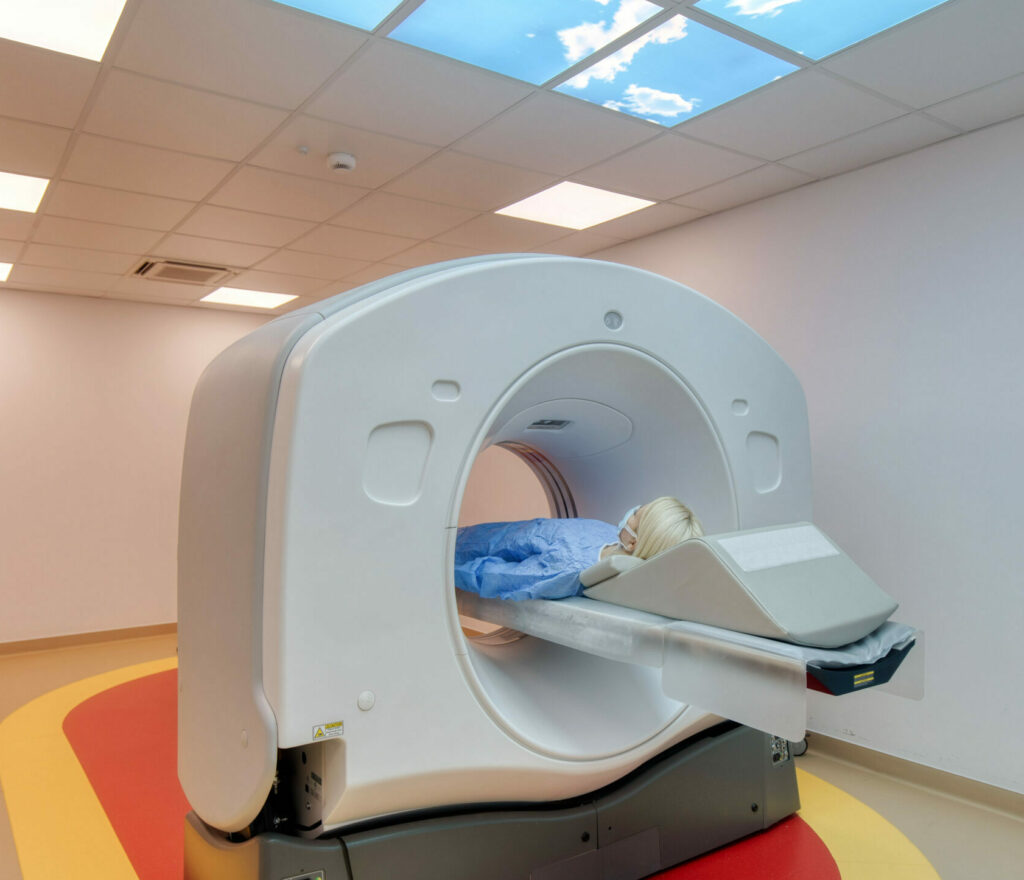 Ce trebuie să știi despre CT (tomografia computerizată) - Spitalul ...